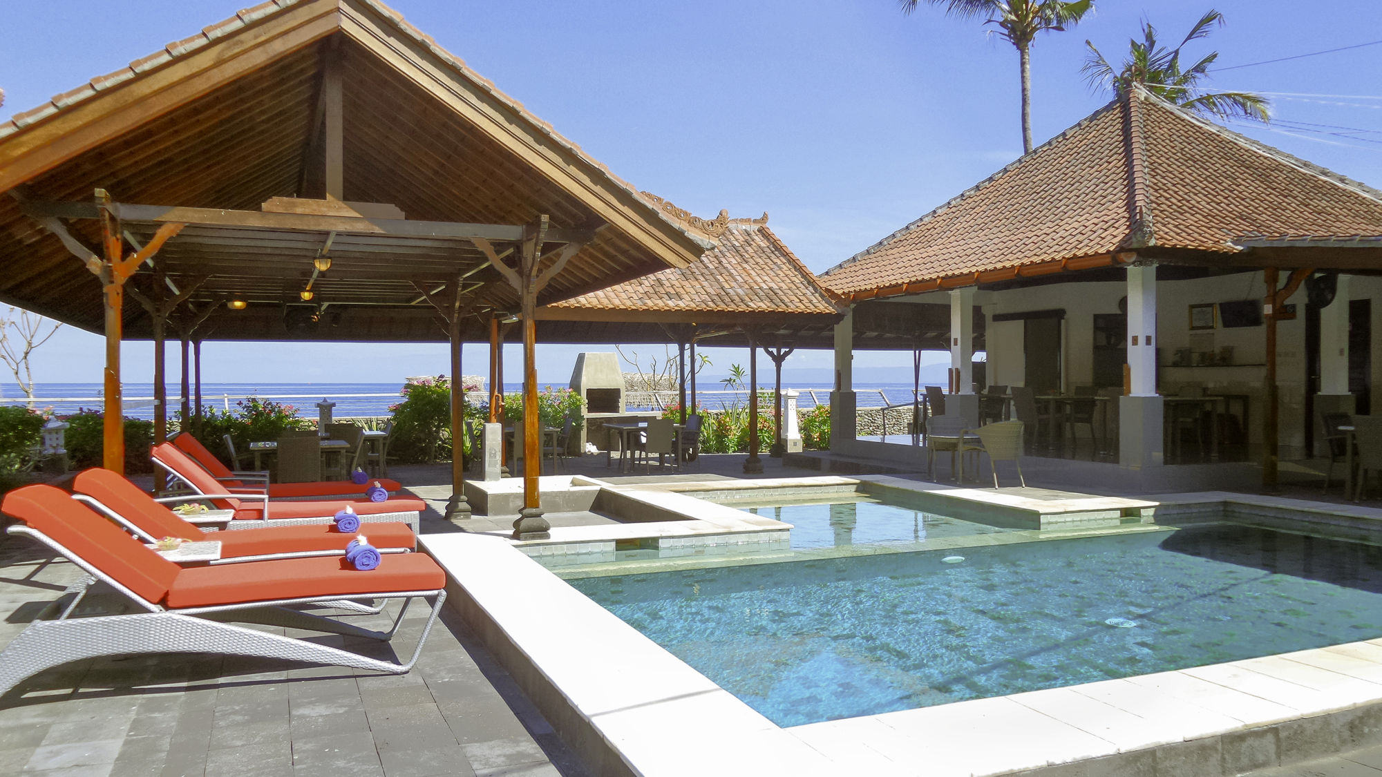 Bugbug Beach Resort | Bungalow resort op Bali